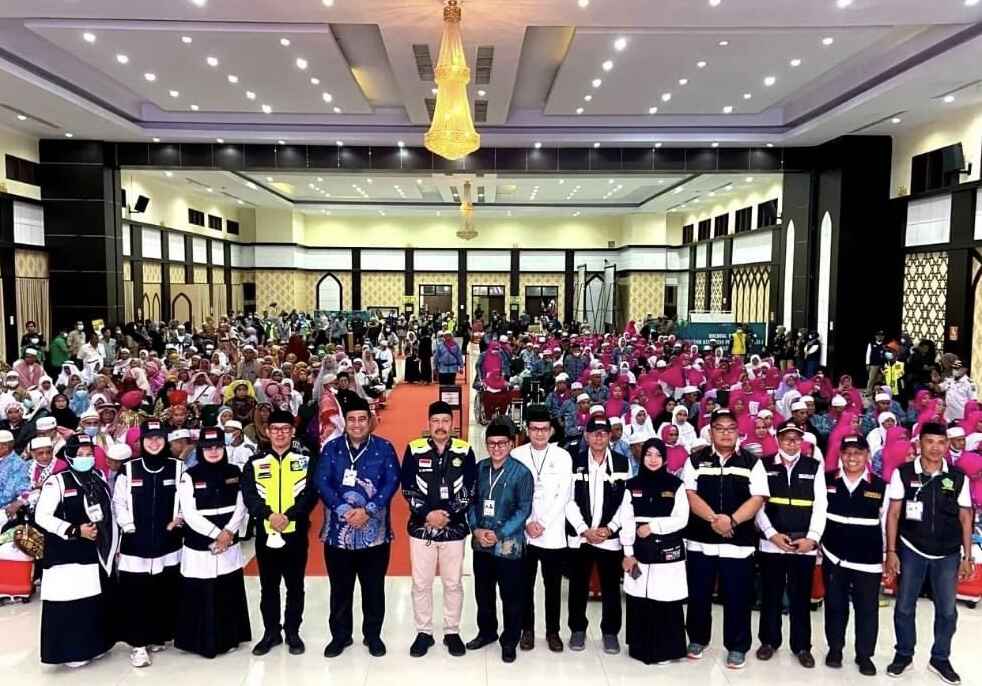 Chaidir Syam Menyambut Kedatangan Rombongan Jemaah Haji Asal Maros